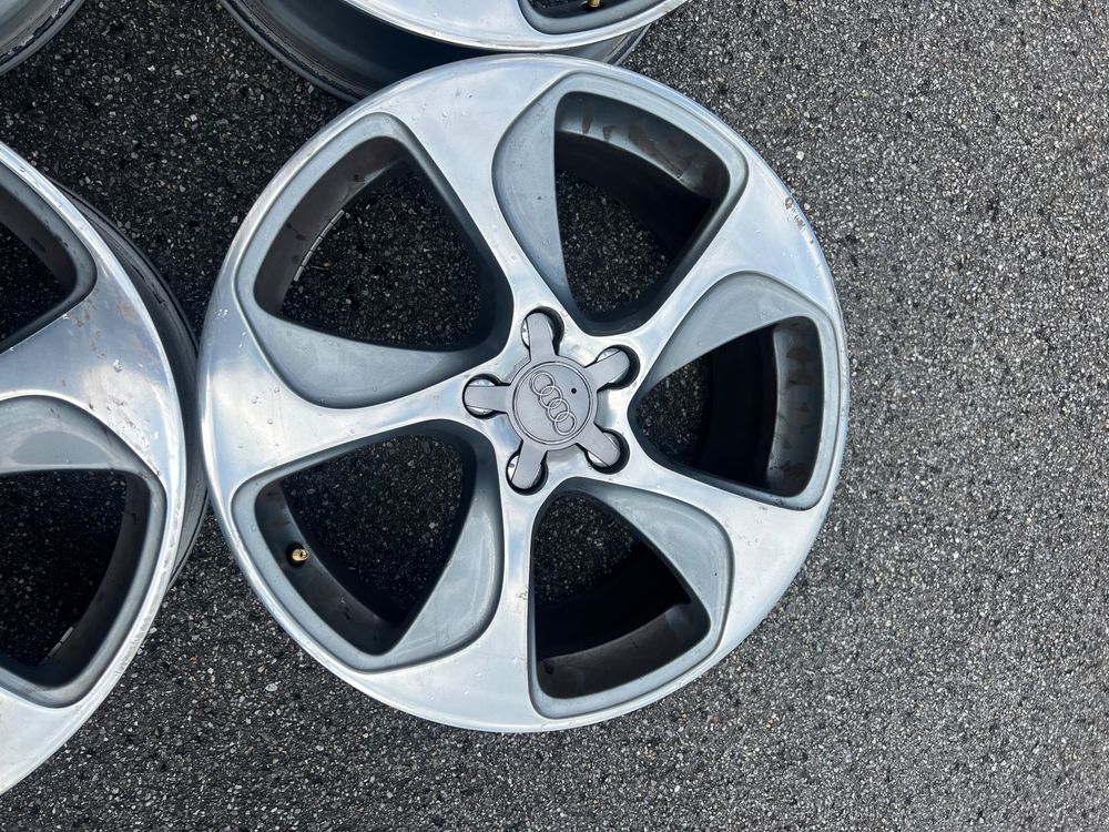 Original Audi Alufelgen 18 Zoll (Gebraucht) in Mollis für CHF 180 – nur ...