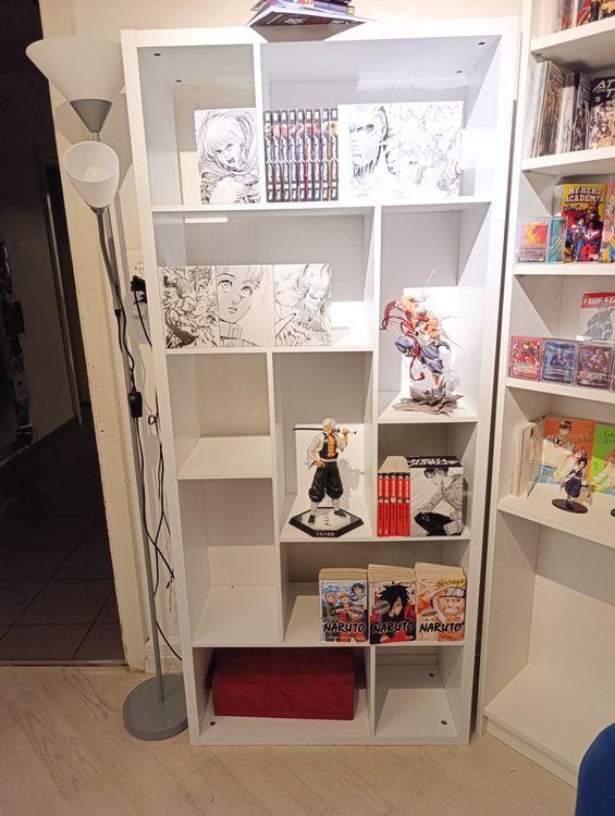 Weisses Kubusregal / Bücherregal / Manga Regal (Gebraucht) in Staufen ...