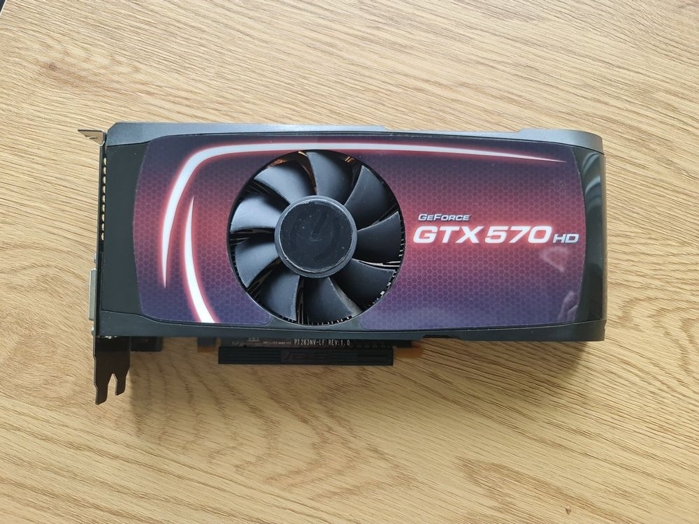 EVGA Nvidia GeForce GTX 570 HD graphics card (Gebraucht) in Aproz für ...