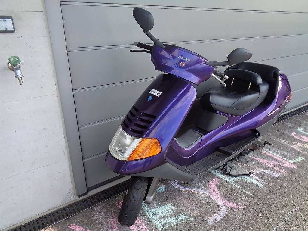 Piaggio Hexagon 125 Technische Daten