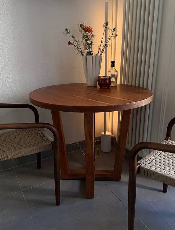 Table KAVE HOME en bois dacacia 90cm (Gebraucht) in Genève für CHF 300 ...
