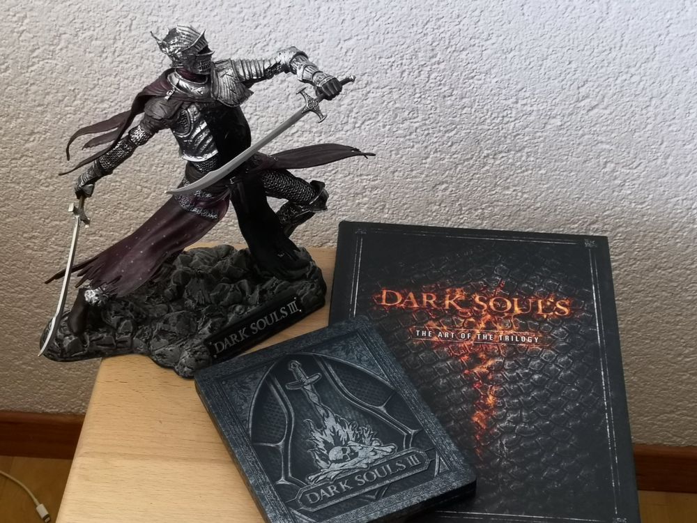 Dark Souls 3 Figur, Game, CD-Soundtrack und Artbook | Kaufen auf Ricardo