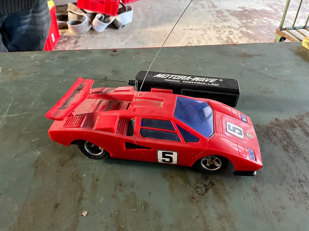 Motora Wave Vintage Lamborhini Countach 1/24 (Gebraucht) in Langenthal ...