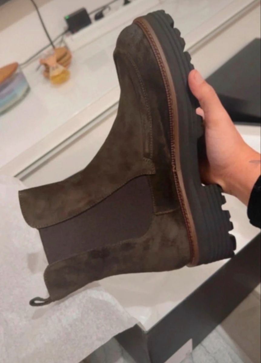 BU KELA Chelsea Boots – Genuine Leather – New with Box (Neu und ...