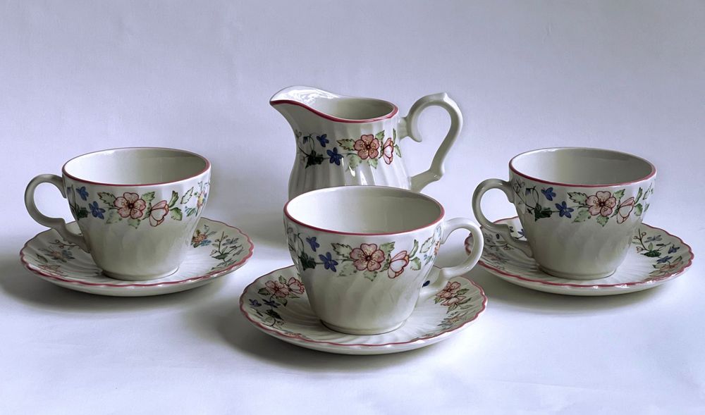 Tee / Kaffee Tassen & Untertassen mit Milchkanne*SET***** | Kaufen auf Ricardo