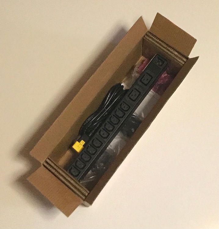 APC AP9559 PDU Basic Steckdosenleiste (Neu (gemäss Beschreibung)) in Luzern für CHF 220 – mit ...