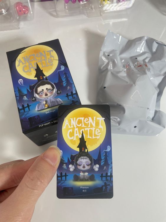 Pop Mart Skullpanda Ancient Castle - Phantom (CC) | Kaufen auf Ricardo