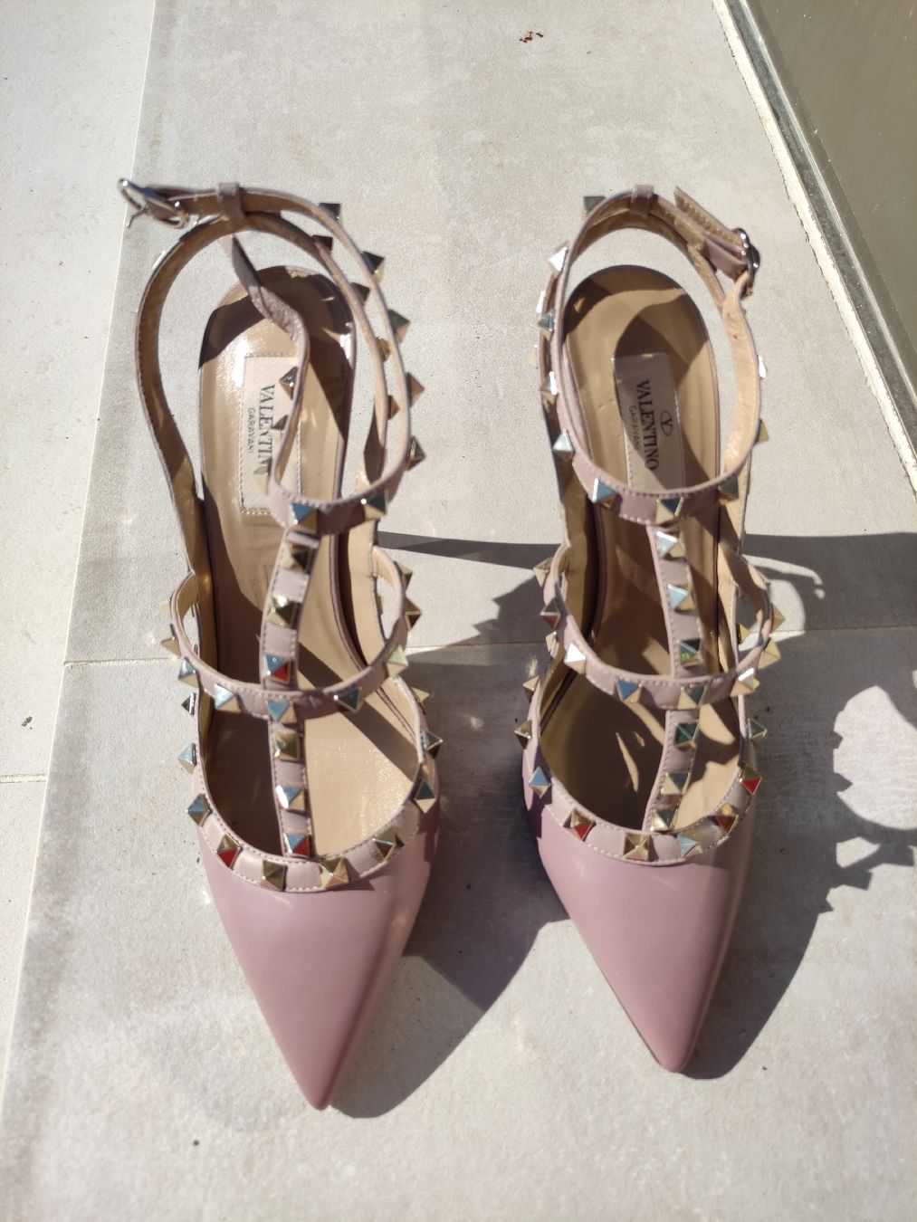 Valentino Garavani Sandales T.39 (D'occasion) à Granges VS pour CHF 150 ...