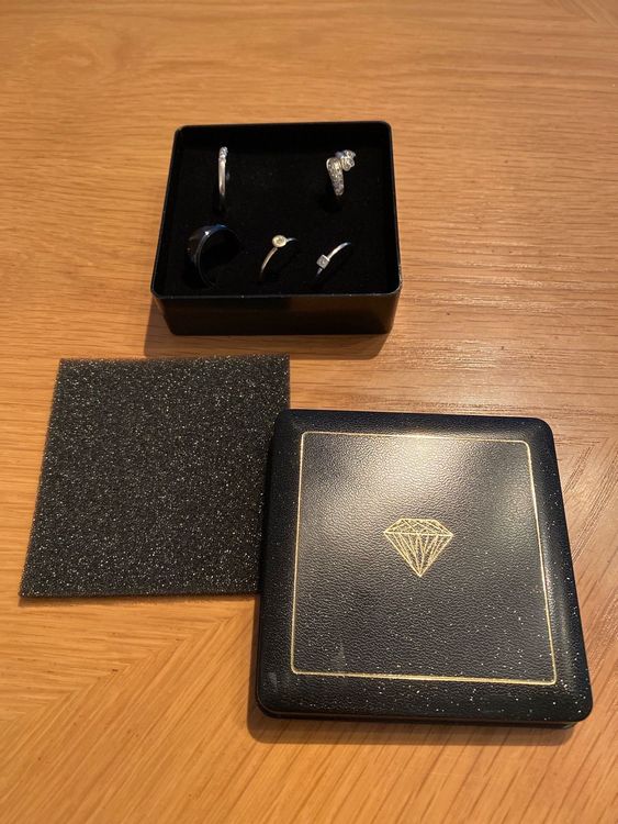 Box für Ringe (Neu (gemäss Beschreibung)) in Uznach für CHF 1 – mit ...
