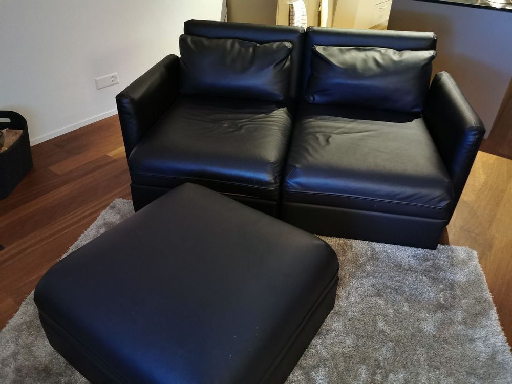 Schwarzes 2er Ledersofa mit Bettfunktion | Kaufen auf Ricardo