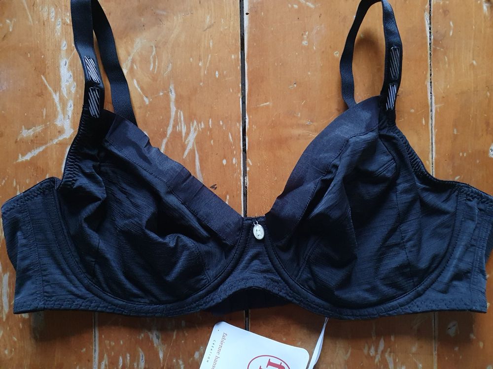 Fabienne Hansoul BH 90D (Neu und originalverpackt) in Grandval für CHF ...