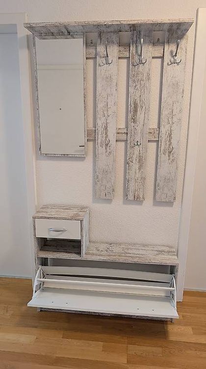 Stilvolle Garderobe Wei Mit Spiegel Fotos