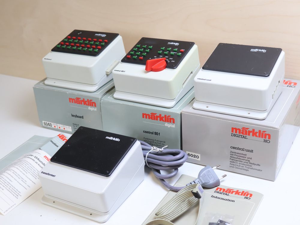 Märklin grosse Digital Steuerung H0 - 4-Teilig - NP: 1000.- (Gebraucht) in Winterthur für CHF 65 ...