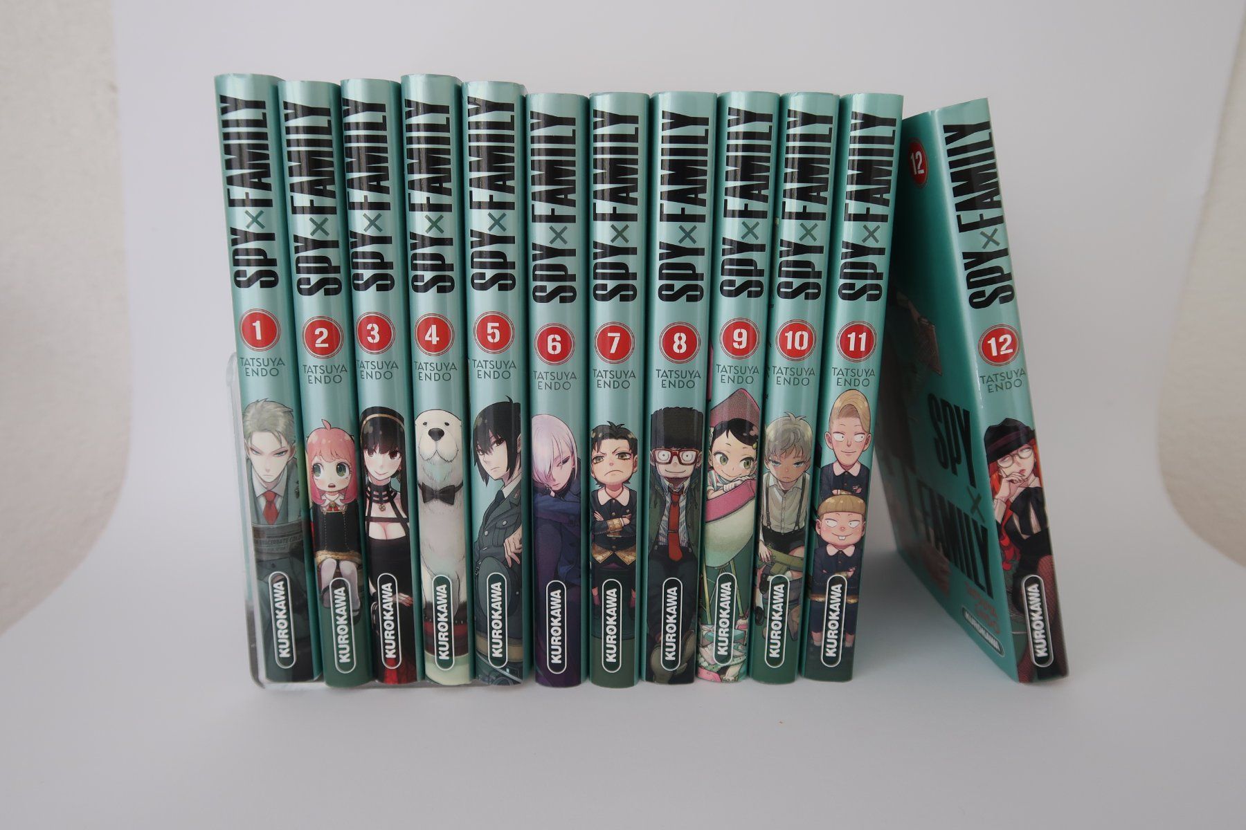 Manga Spy x Family tomes 1-12 Tatsuya Endo en français (Gebraucht) in ...