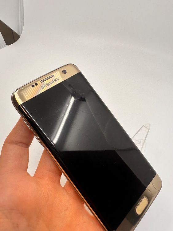 Samsung Galaxy S7 Edge Gold (Defekt) in Meggen für CHF 22 – mit ...