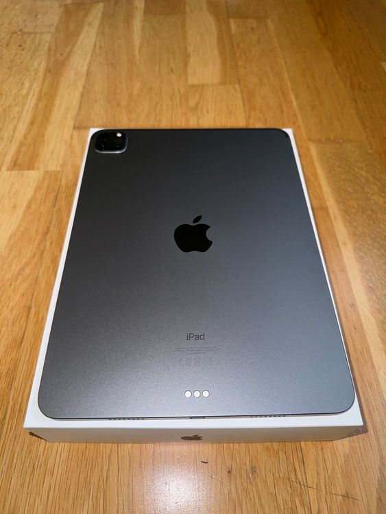 Apple iPad Pro 512GB 11" 2021 neuwertig mit viel Zubehör | Kaufen auf Ricardo