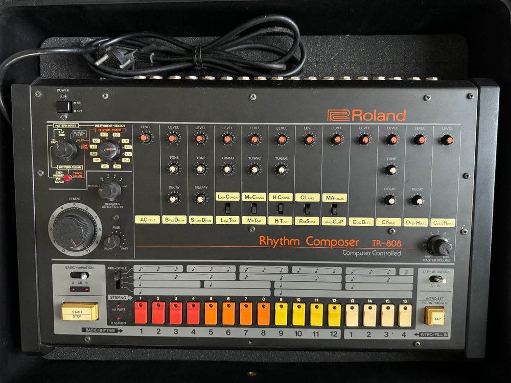 Roland TR-808 Rhythm Composer (Gebraucht) in Oulens-sous-Echallens für ...