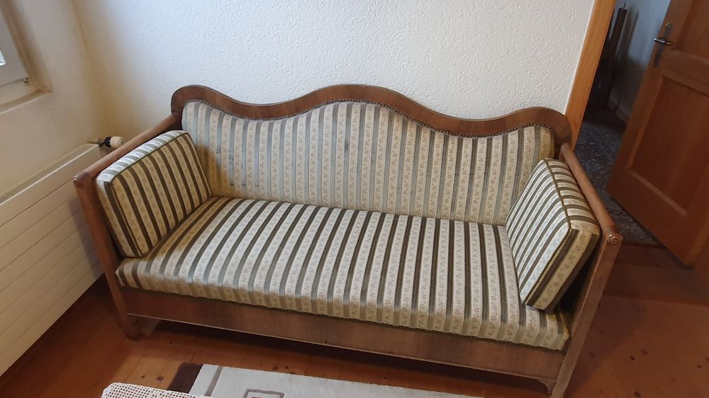 Antikes Sofa / Jugendstil Sofa / Vintage Sofa (Gebraucht) in Biberist für CHF 20 – nur Abholung ...
