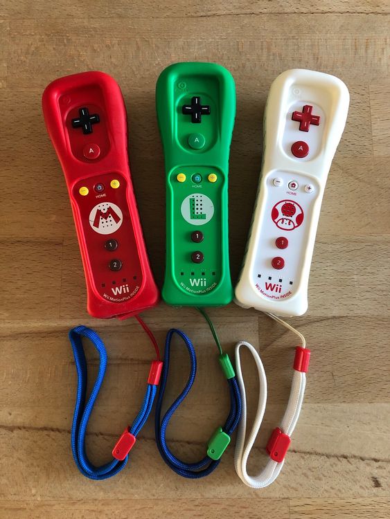 3 originale Wii Remote Controller (Mario, Luigi, Toad) | Kaufen auf Ricardo