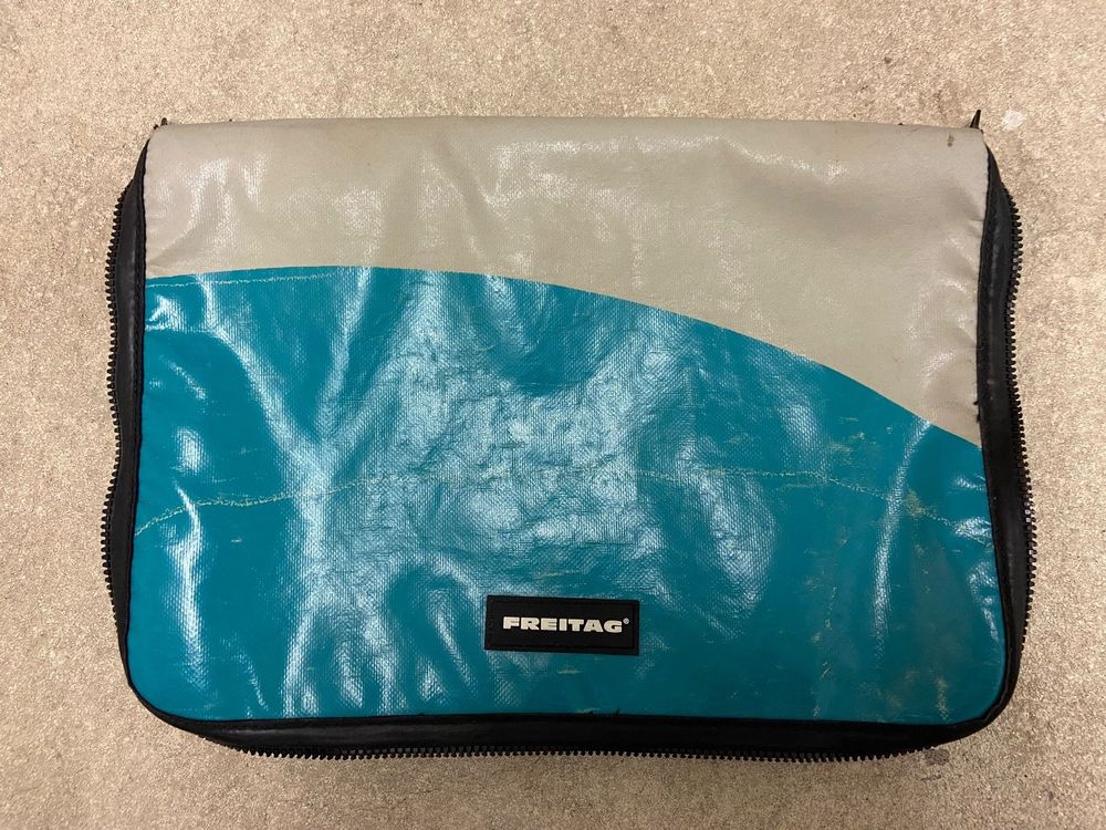 Freitag LAPTOP-Tasche (Gebraucht) in Murten für CHF 25 – mit Lieferung ...