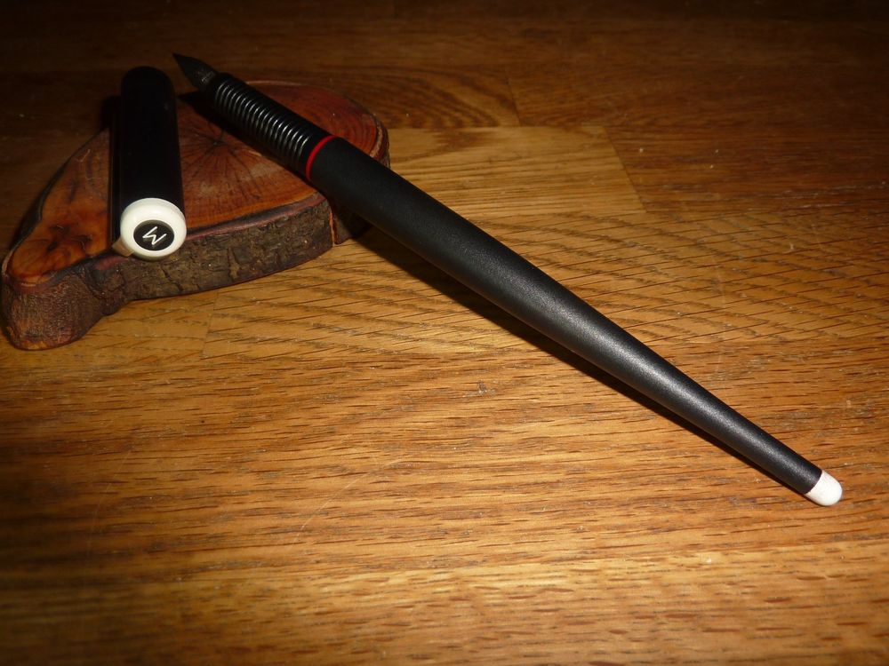 Kaligraphie Schreiber Rotring ArtPen M (Gebraucht) in Hochfelden für CHF 12 – mit Lieferung auf ...