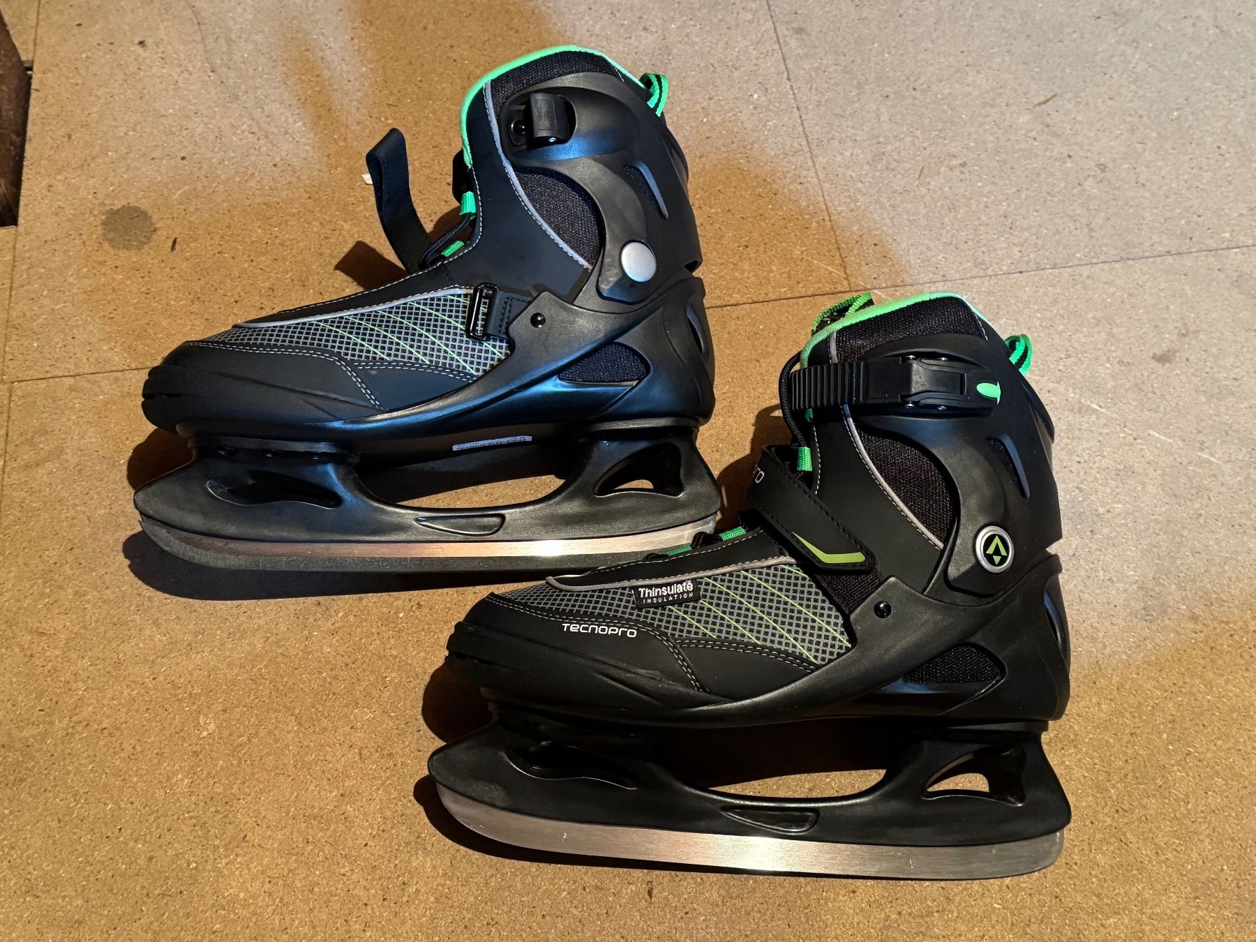 Technopro Eish-Complet Hurricane Schlittschuhe ice skate NEW (Neu ...