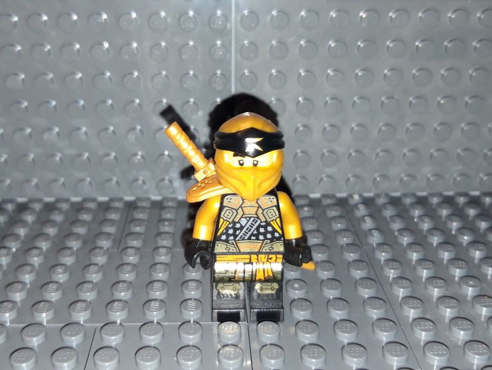 LEGO Ninjago Minifigur njo758 - Cole (Golden Ninja) (Gebraucht) in ...