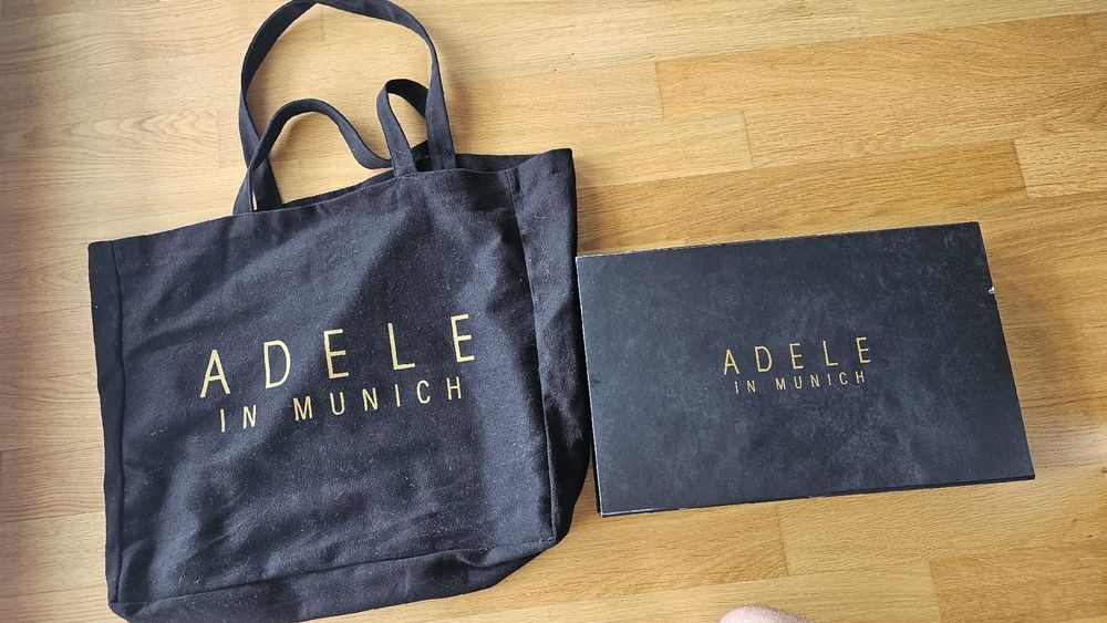 Coffret VIP – Adele in Munich | Août 2024 🌟 (Neuf (Voir description)) à ...