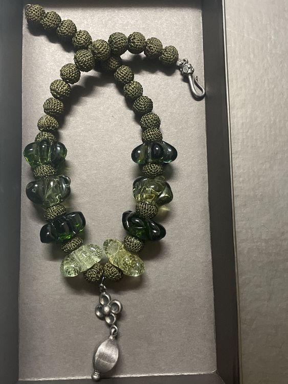 Joli collier fais à la main (D'occasion) à Montreux pour CHF 110 – avec ...