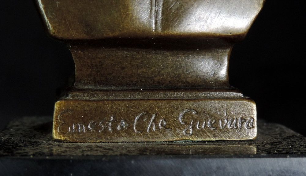 Che Guevara Büste, Bronze auf Marmorsockel (Gebraucht) in Duggingen für ...