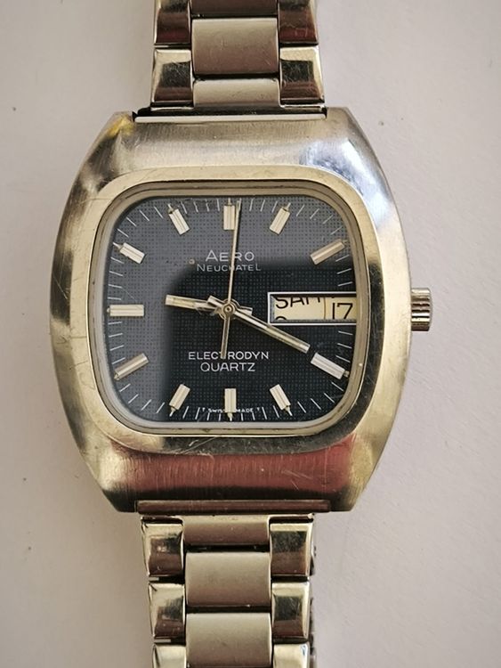 Vintage Aero Neuchâtel Electrodyn Quartz Uhr, Sammlerstück (Gebraucht ...