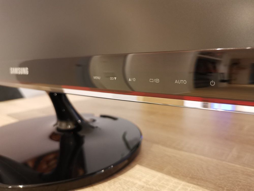 Samsung SyncMaster SA350 (Gebraucht) in Reichenburg für CHF 5 – nur ...