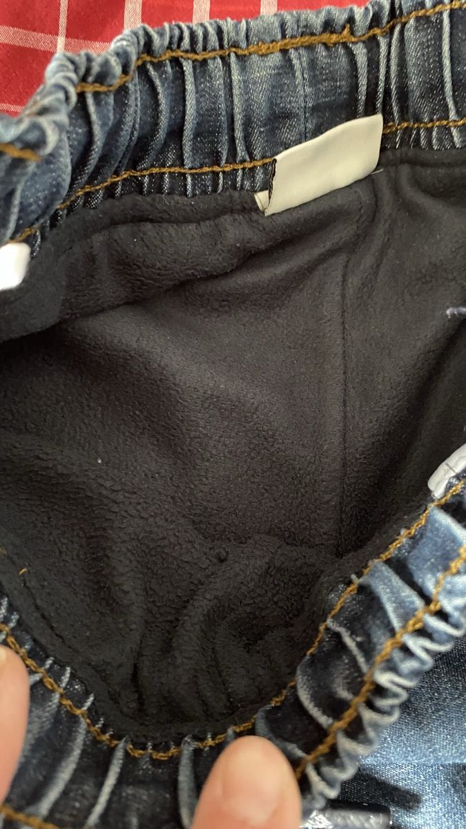 4 gefütterte Hosen (Jeans und Stoff) von C&A Gr. 134 (Gebraucht) in ...