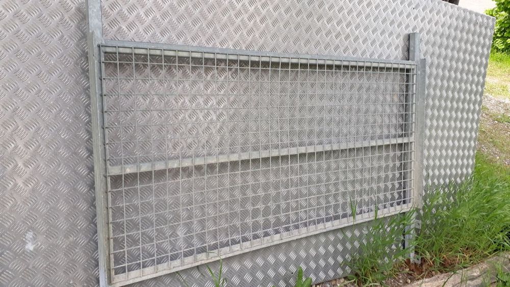 Frontgitter für Anhänger (Gebraucht) in Lütisburg für CHF 60 – nur Abholung auf Ricardo kaufen
