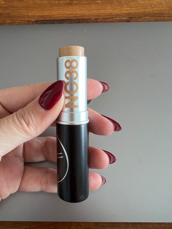 MAC Studio Fix Soft Matte Stick Foundation NC38 (Gebraucht) in Urdorf ...