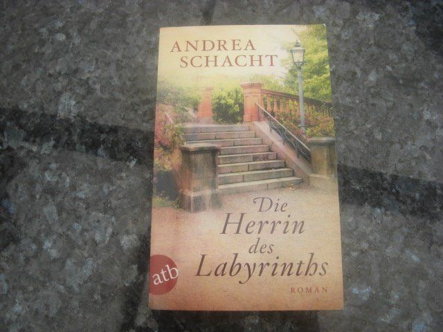 Die Herrin des Labyrinths von Andrea Schacht | Kaufen auf Ricardo
