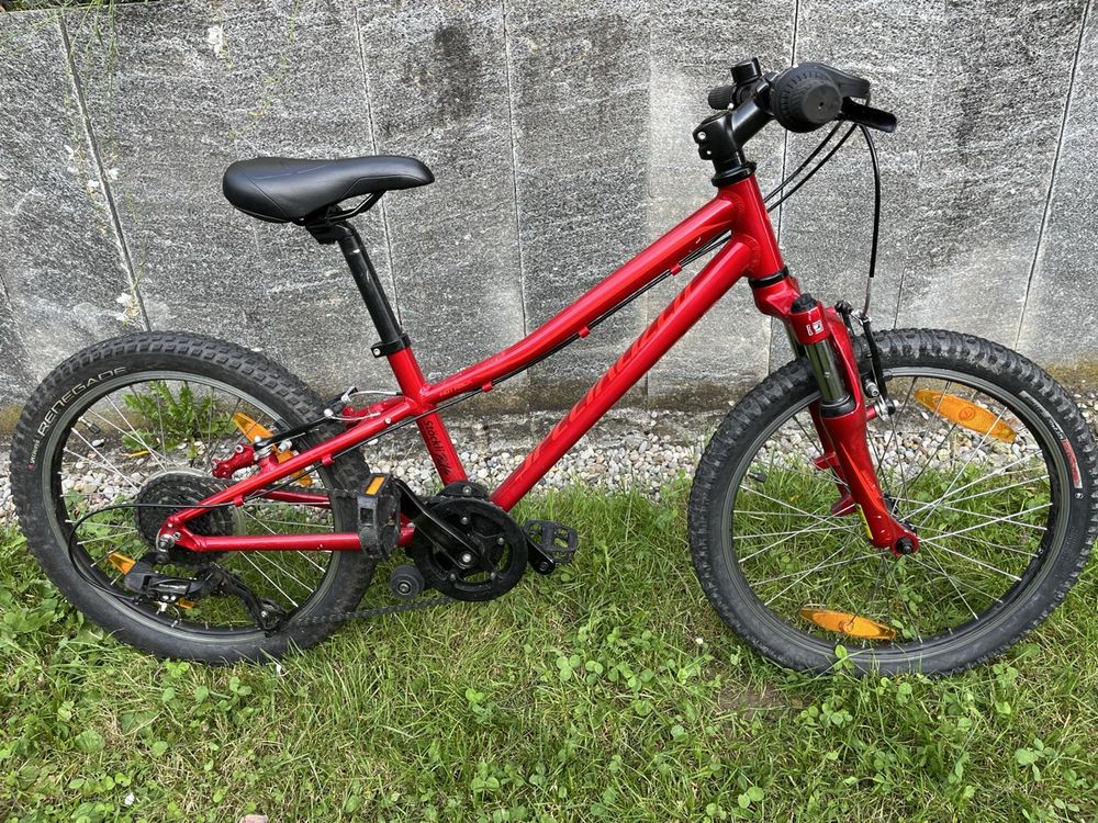 Specialized Kinderbike, Velo rot | Kaufen auf Ricardo