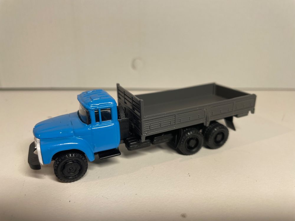 ZIL 133 Pritsche tief blau/grau1/87 (019) | Kaufen auf Ricardo