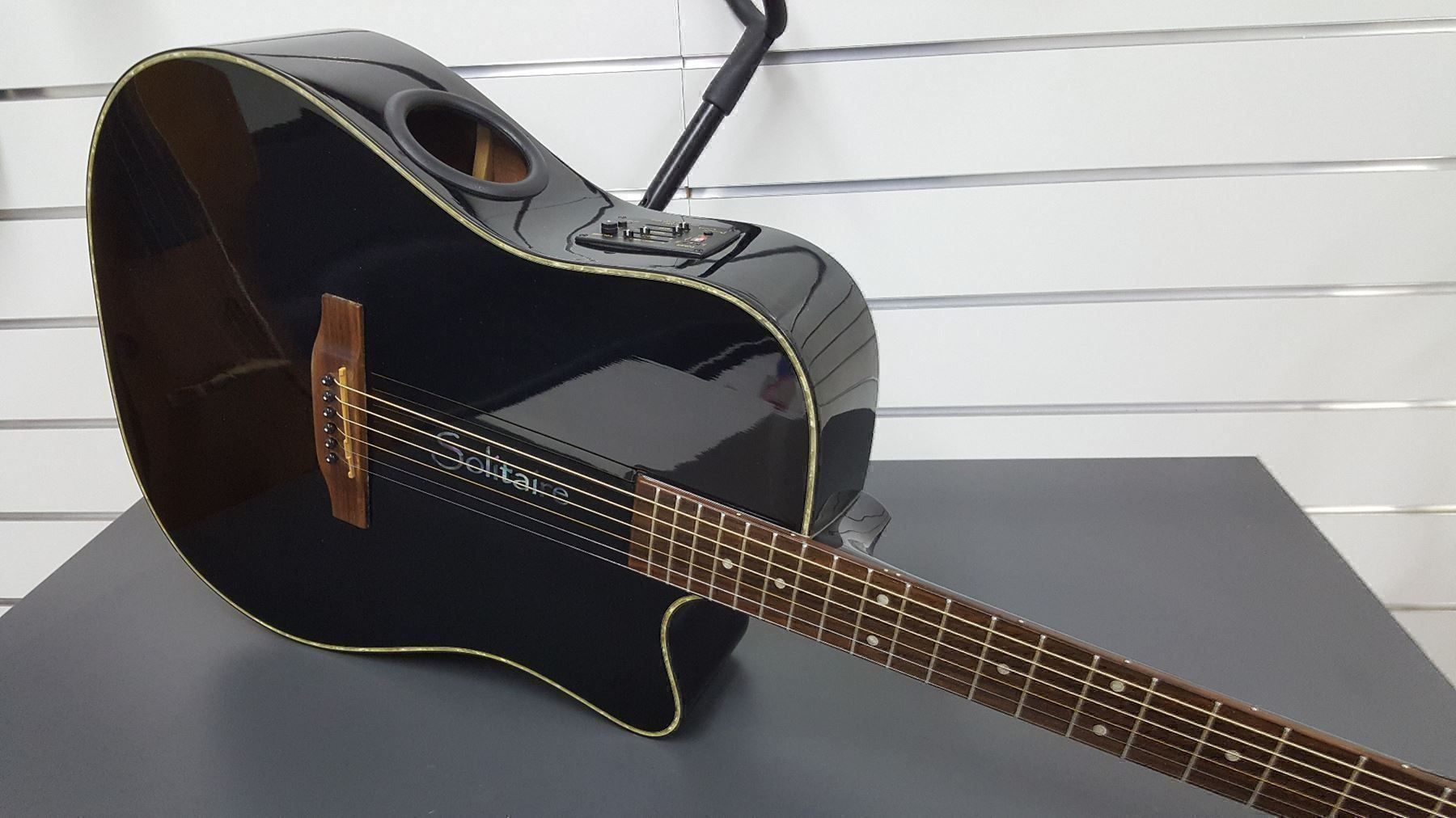Boulder Creek ECR1 Solitaire Western gitarre mit tonabnehmer (Gebraucht ...