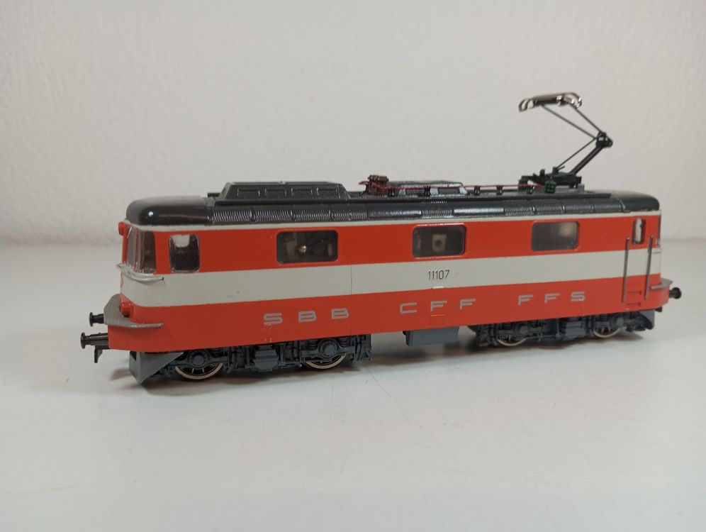 HAG: Lokomotive Re 4/4 II "Swiss Express" SBB CFF (Gebraucht) in Fontaines NE für CHF 60 – mit ...