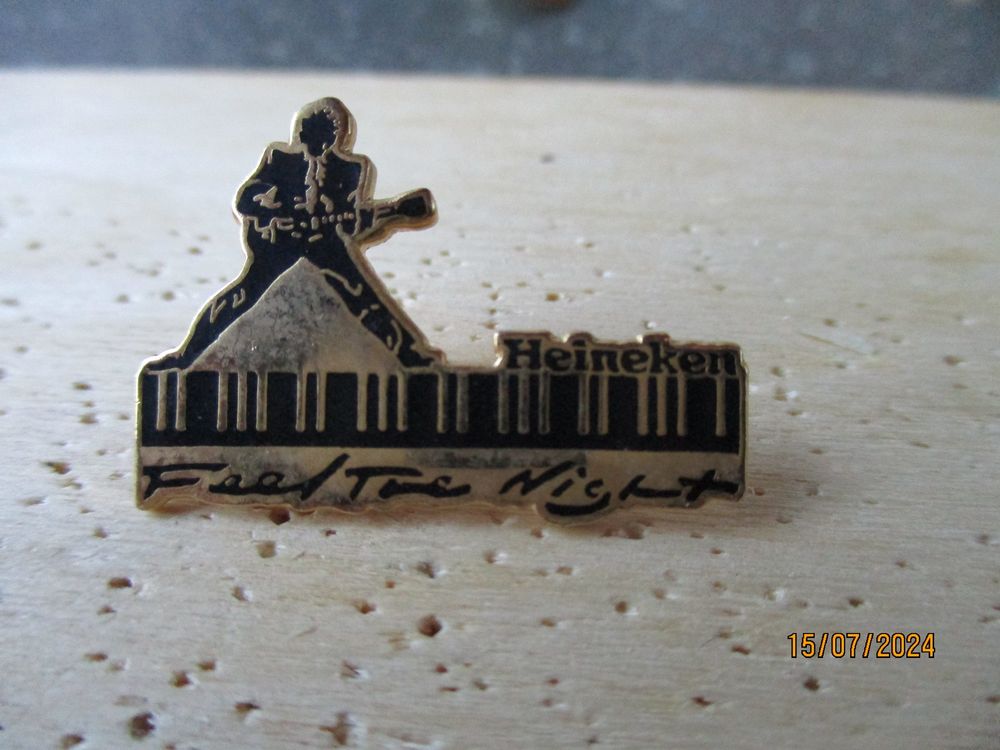 Heineken Bier Pin (Neu (gemäss Beschreibung)) in Felsberg für CHF 0.5 ...