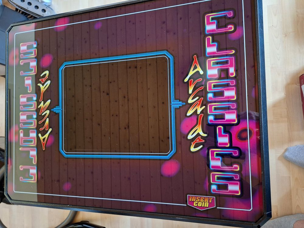 Arcade Classics II Cocktail Table (Gebraucht) in Au SG für CHF 151 ...