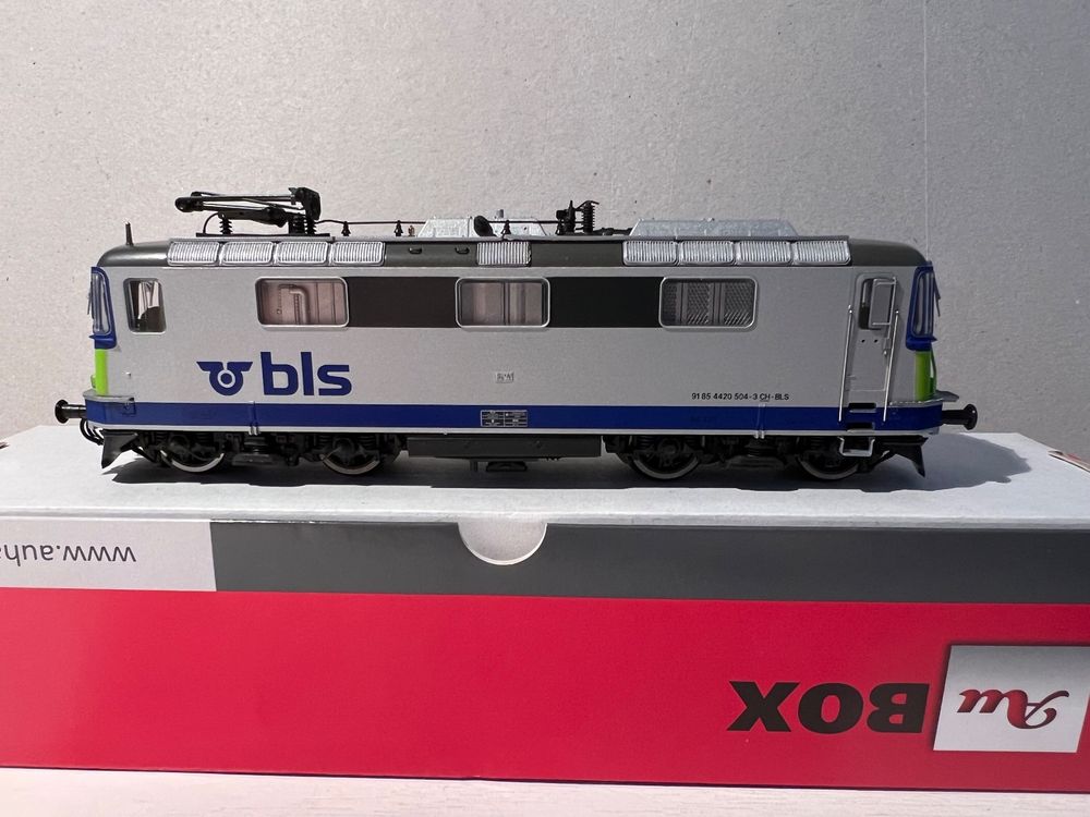 Roco 62691 - Re 420 504 - BLS "Nina" mit Omega-Logo (Defekt) in ...
