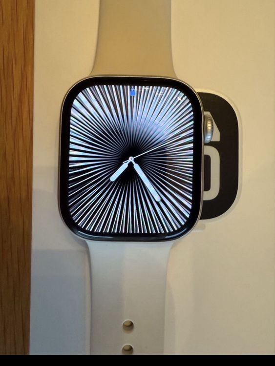 Apple Watch Series 10, 42mm, Aluminium, neuwertig! (Gebraucht) in ...