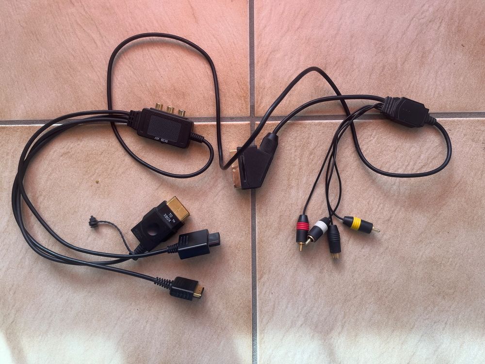 Câble TV pour Nintendo N64 Gamecube Xbox PS2 AV RGB | Kaufen auf Ricardo