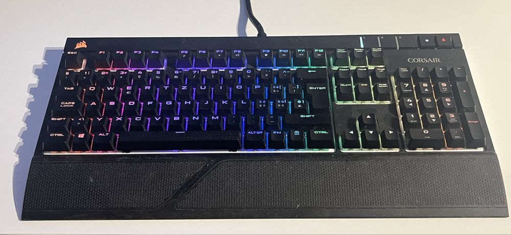 Corsair STRAFE RGB Mechanical Keyboard (Gebraucht) in Allschwil für CHF ...