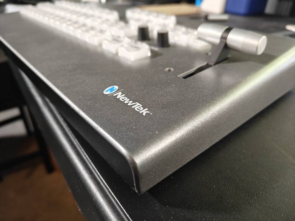 TriCaster mini control surface (Gebraucht) in Troistorrents für CHF ...