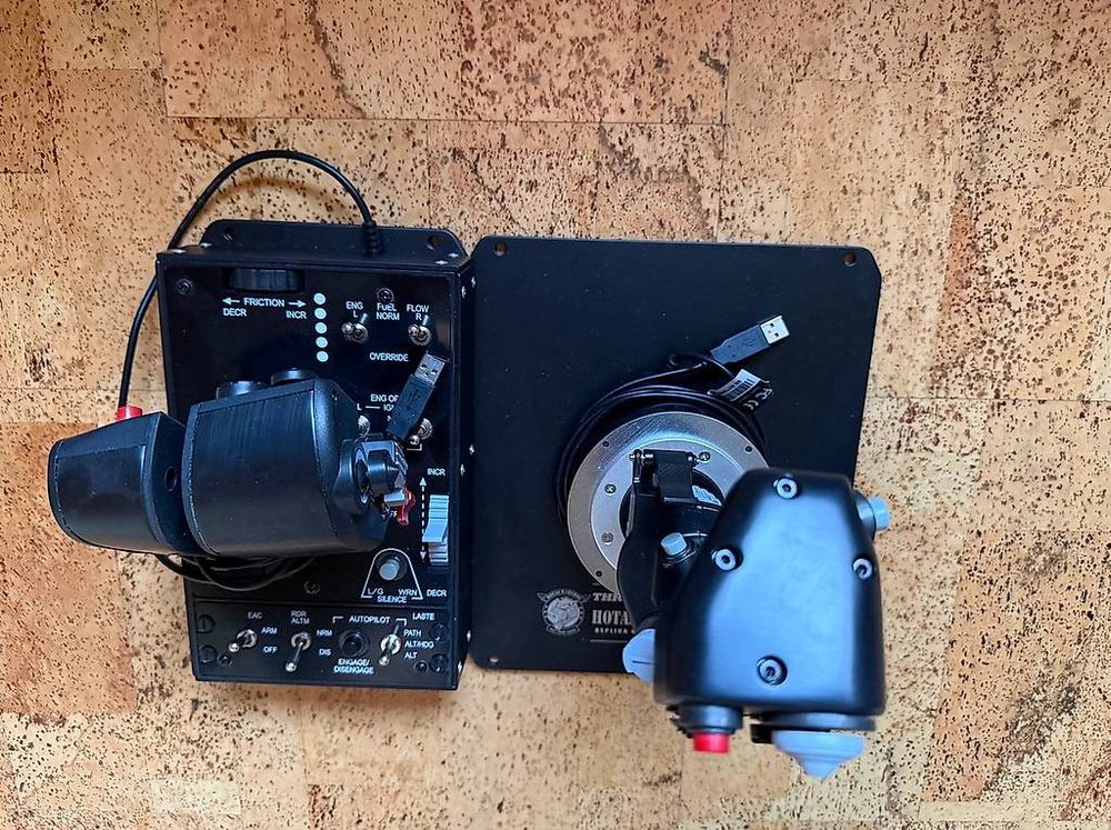 Thrustmaster TM Hotas Warthog Joystick PC (Gebraucht) in Geuensee für ...