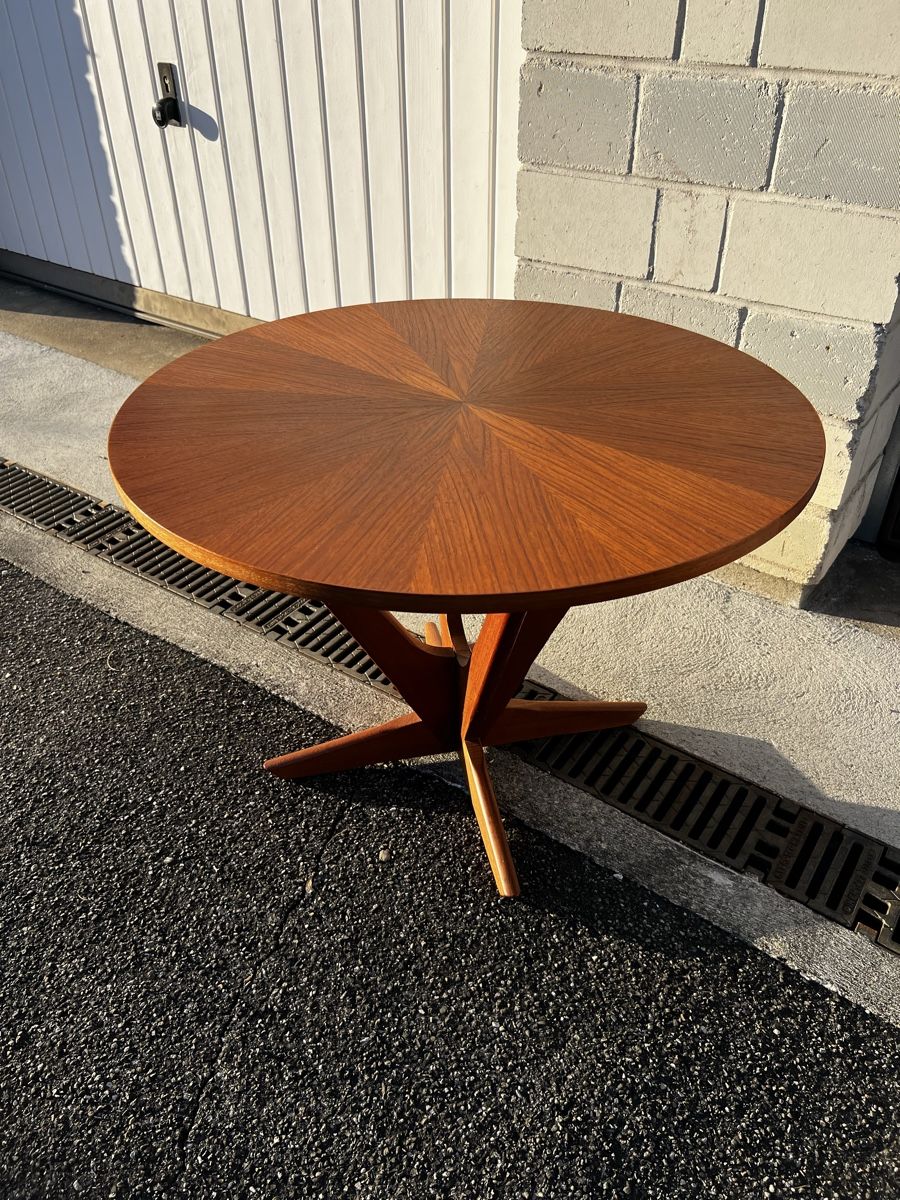 MCM Kubus Danish Starburst Coffee Table by Soren Jensen (Gebraucht) in ...