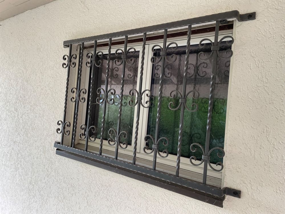 Schmiedeisernes Gitter für Fenster (Gebraucht) in Aristau für CHF 50 ...